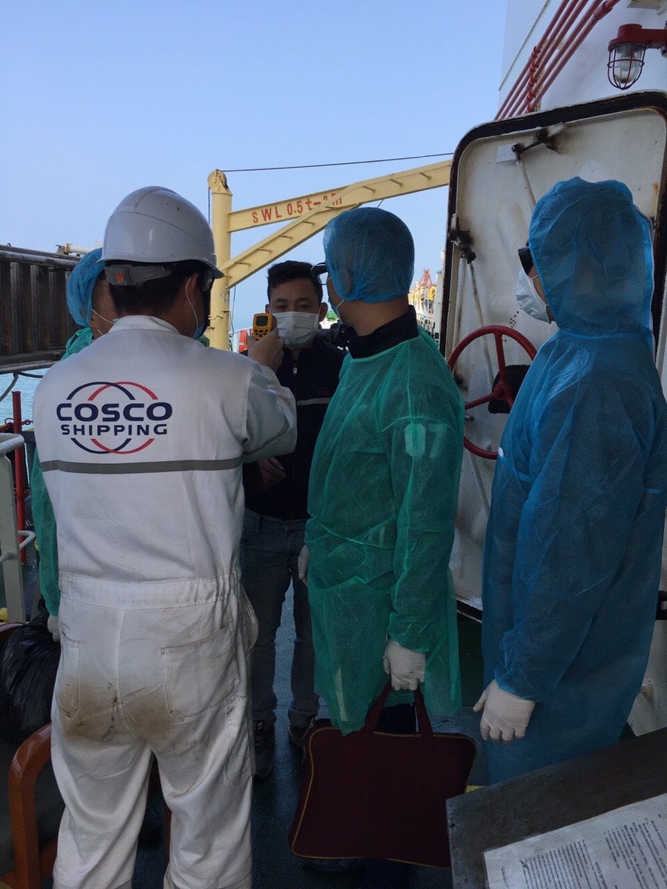 Supply medical scrubs kits, medical mask for vessel.